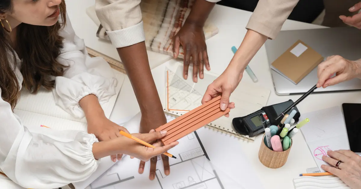 Dynamic Collaboration Tools in Design Project Management 2023